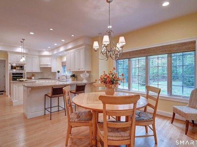 house with 3 bedroom, Glastonbury CT ES104235217