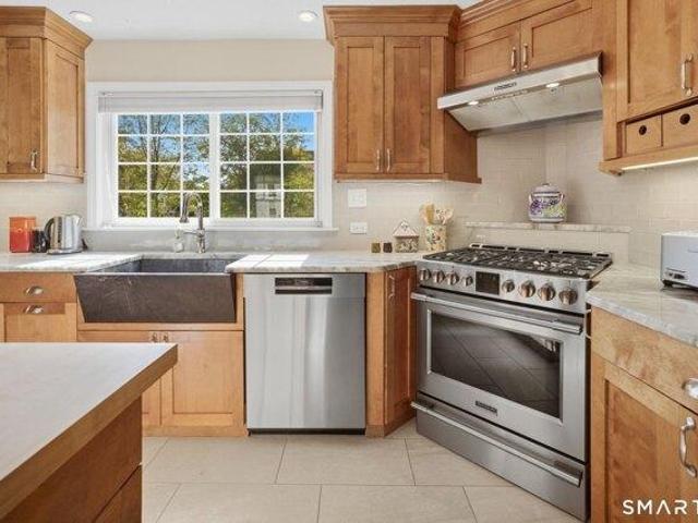 house with 3 bedroom, Glastonbury CT ES104920550