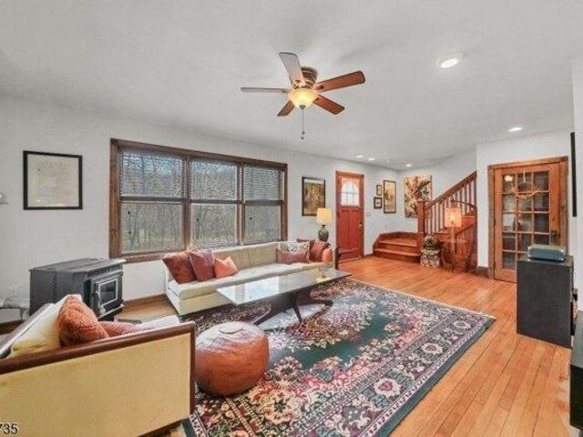 house with 3 bedroom, Glen Gardner NJ DS102527899