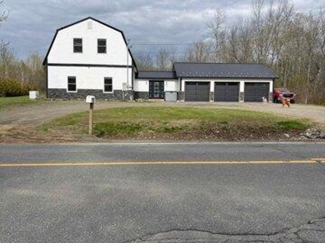 house with 3 bedroom, Glenburn ME DLS102444115