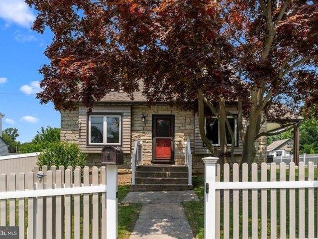 house with 3 bedroom, Glenside PA DLS91618351