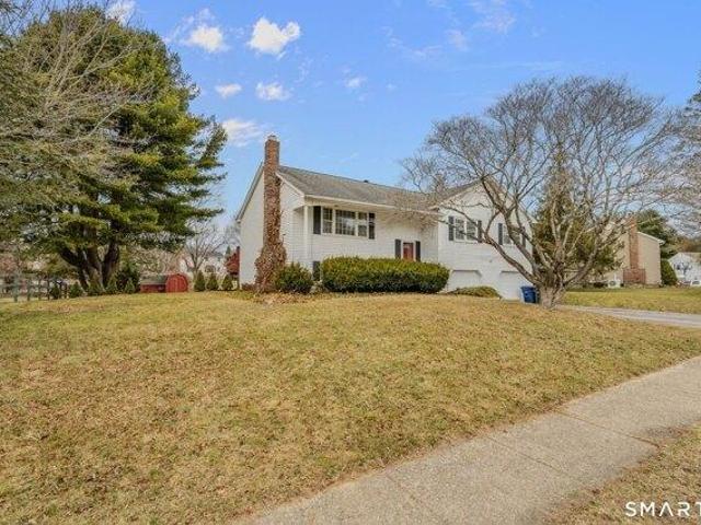house with 3 bedroom, Groton CT DLS102825665
