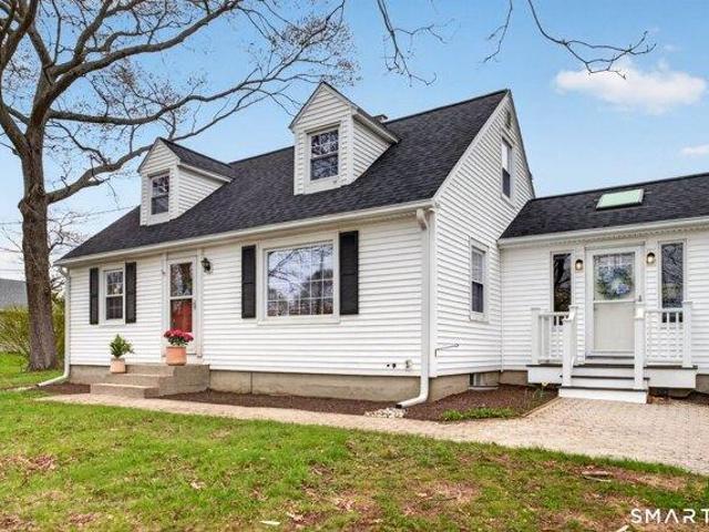 house with 3 bedroom, Groton CT DLS102827258