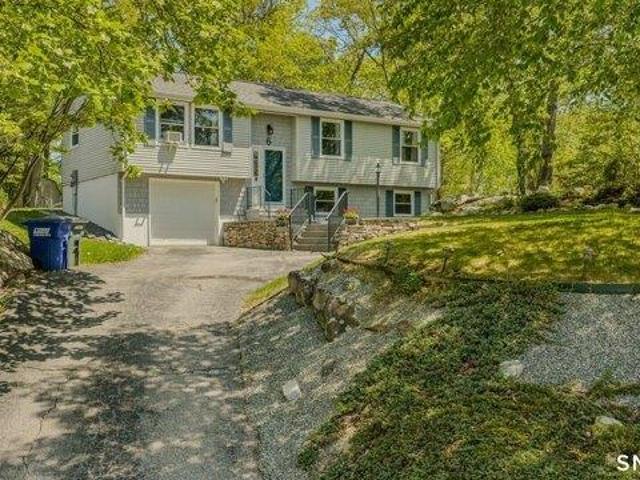 house with 3 bedroom, Groton CT DS102530616