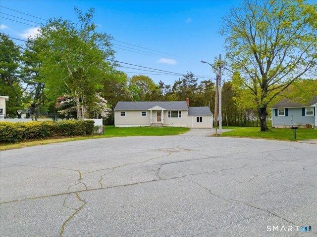 house with 3 bedroom, Groton CT DS102761917