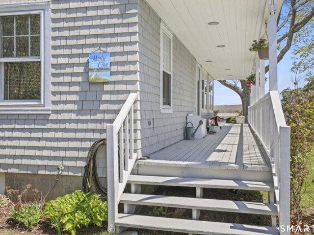 house with 3 bedroom, Groton CT DS102027242