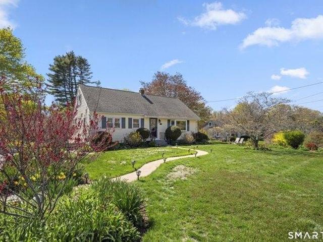 house with 3 bedroom, Groton CT DS102063577