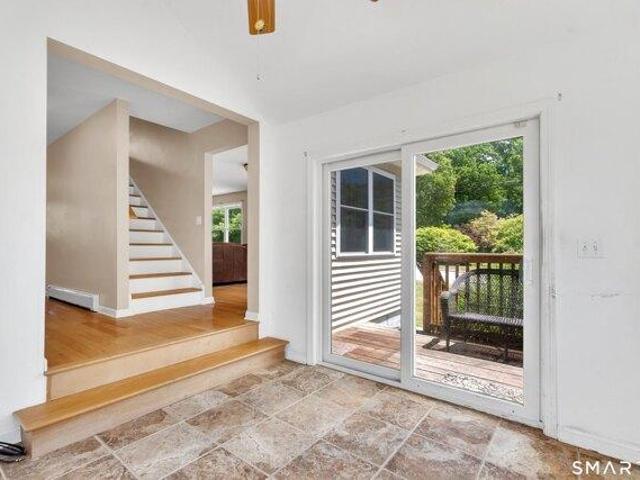 house with 3 bedroom, Groton CT DS104077911