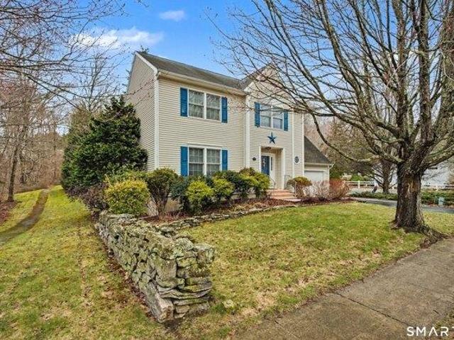 house with 3 bedroom, Groton CT ES102824327