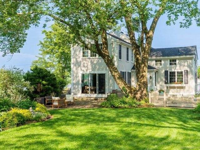 house with 3 bedroom, Groton CT ES102826589
