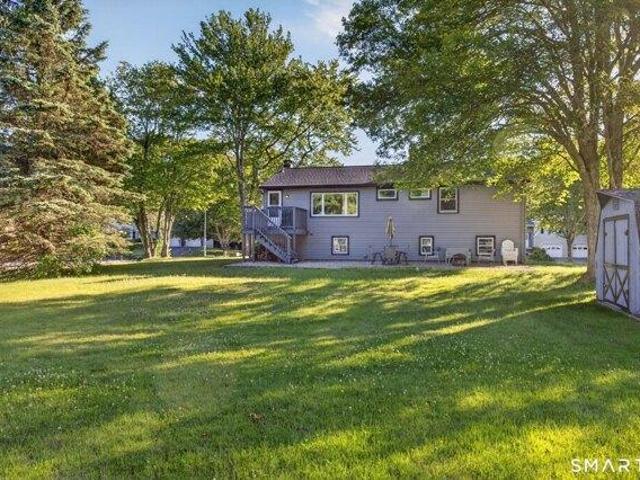 house with 3 bedroom, Groton CT ES103620174