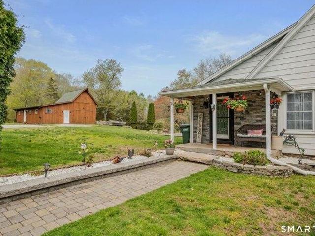 house with 3 bedroom, Groton CT ES103072317