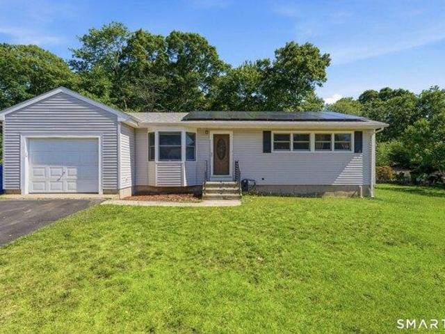 house with 3 bedroom, Groton CT ES104538962