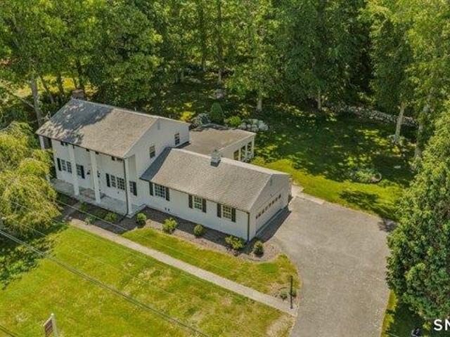 house with 3 bedroom, Groton CT ES104076536