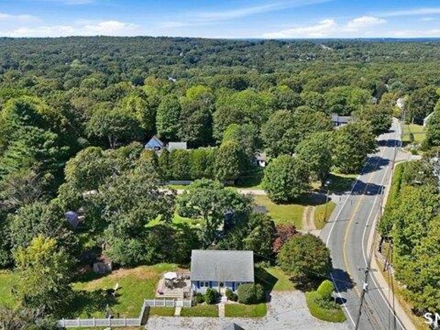 house with 3 bedroom, Groton CT ES105514801