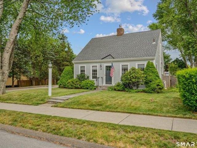 house with 3 bedroom, Groton CT ES105113135