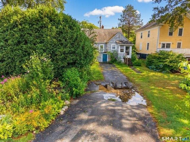 house with 3 bedroom, Groton CT ES105175153