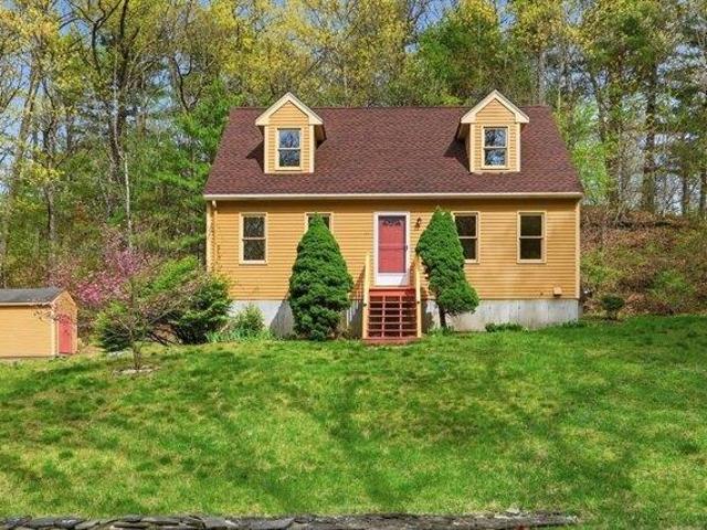 house with 3 bedroom, Groton MA DLS102860890