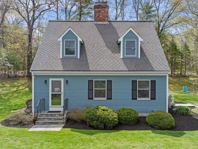 house with 3 bedroom, Groveland MA DLS102595992