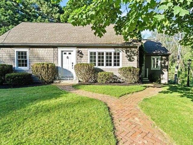 house with 3 bedroom, Groveland MA DS103497294