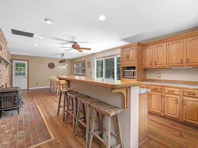 house with 3 bedroom, Groveland MA ES103497321