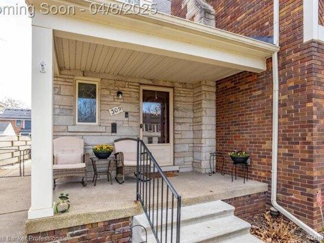 house with 3 bedroom, Grosse Pointe Farms MI DS89685511