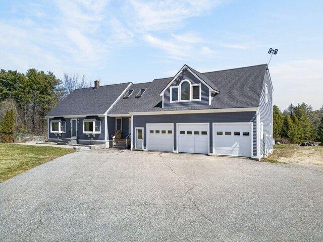 house with 3 bedroom, Gray ME DLS101782895