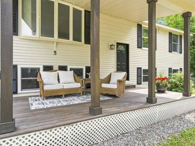 house with 3 bedroom, Gray ME ES104442483