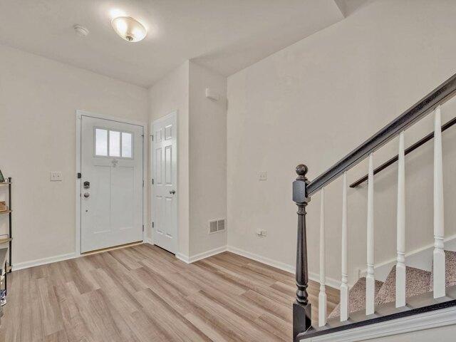 house with 3 bedroom, Grayslake IL DS93130518