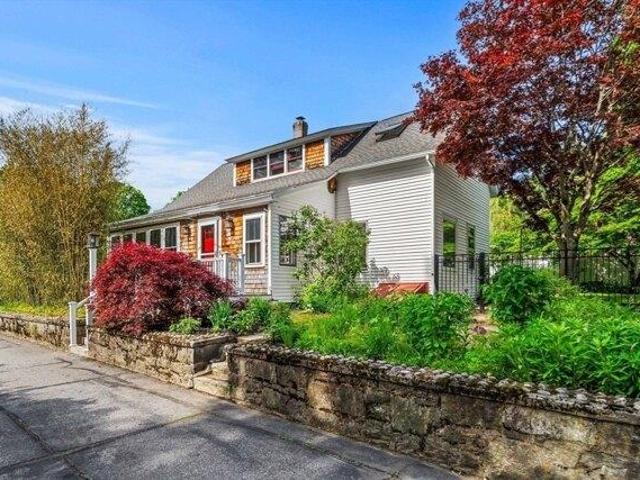 house with 3 bedroom, Grafton MA DLS103020310