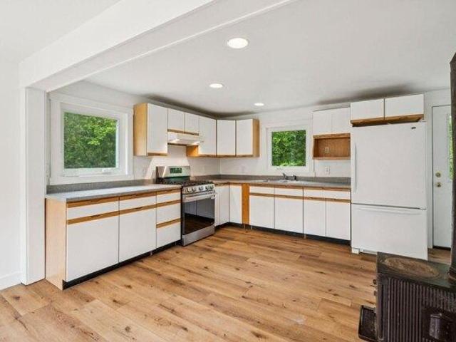 house with 3 bedroom, Grafton NH DS104442191