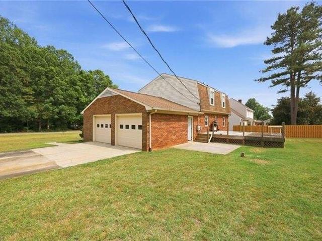 house with 3 bedroom, Graham NC ES103602514
