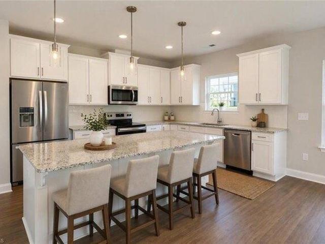 house with 3 bedroom, Graham NC ES104901751