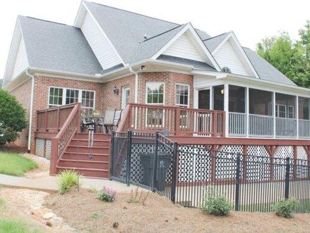 house with 3 bedroom, Graham NC ES104902155