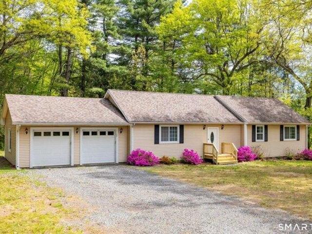 house with 3 bedroom, Granby CT DS102729096