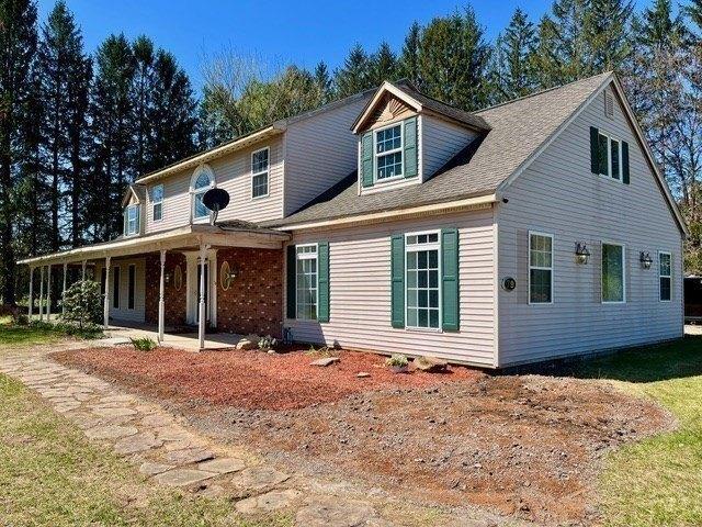 house with 3 bedroom, Granby MA DS102412389