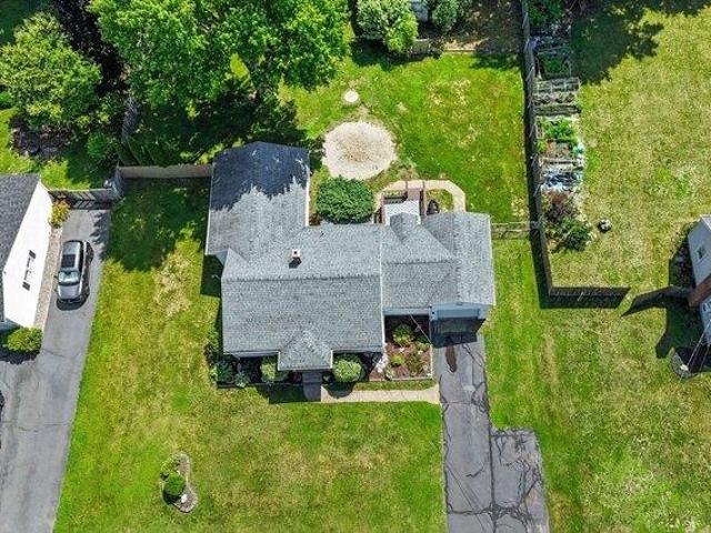 house with 3 bedroom, Granby MA DS104112855