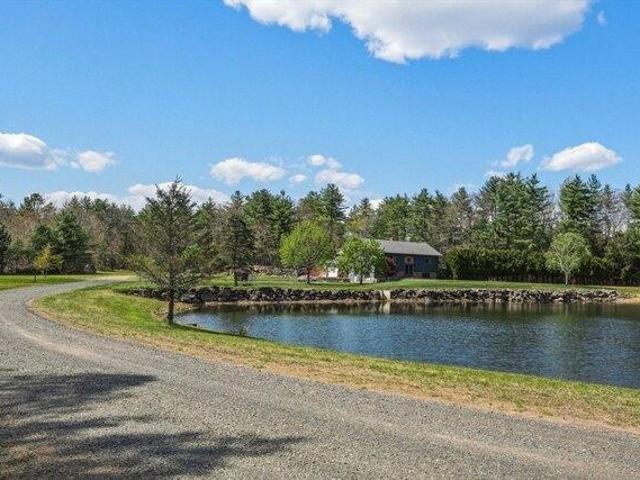house with 3 bedroom, Granby MA ES102860877
