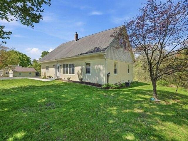 house with 3 bedroom, Granby MA ES103250079