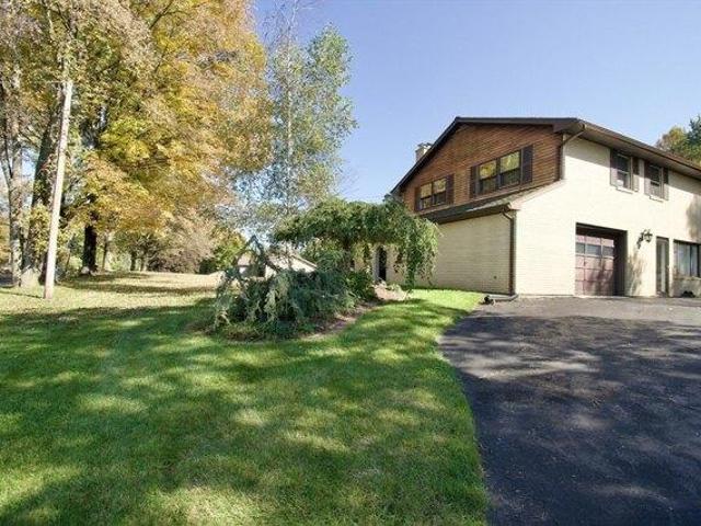 house with 3 bedroom, Granby MA ES104762166