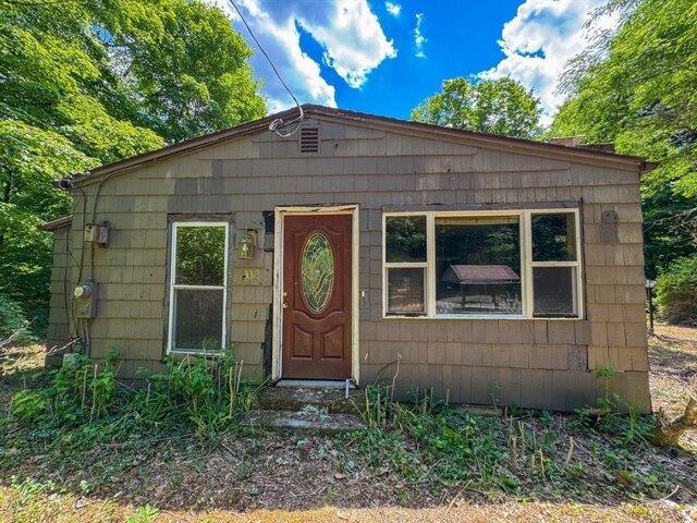 house with 3 bedroom, Granby MA ES104809123