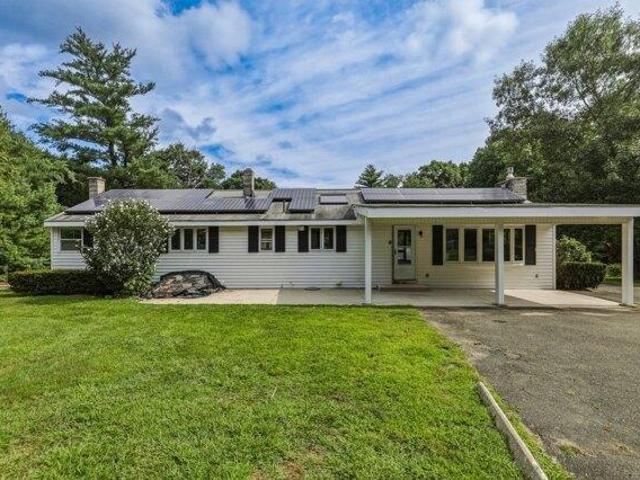 house with 3 bedroom, Granby MA ES105613999