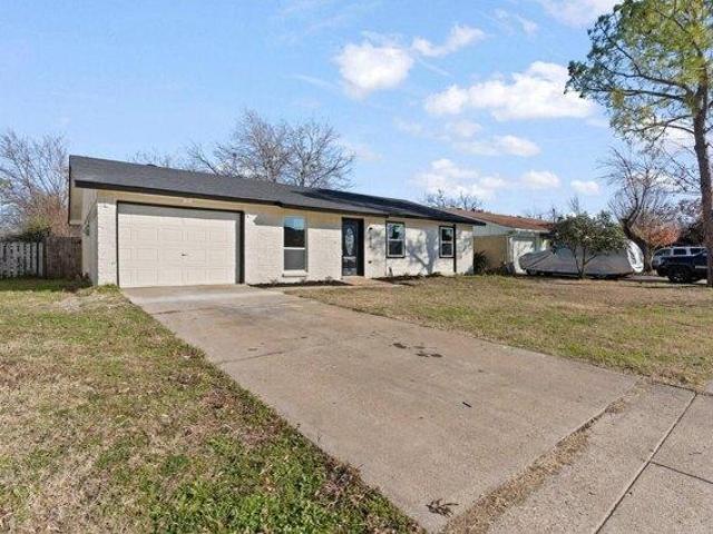 house with 3 bedroom, Grand Prairie TX DS103500988