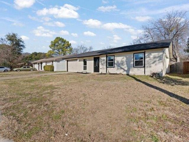 house with 3 bedroom, Grand Prairie TX ES103500988