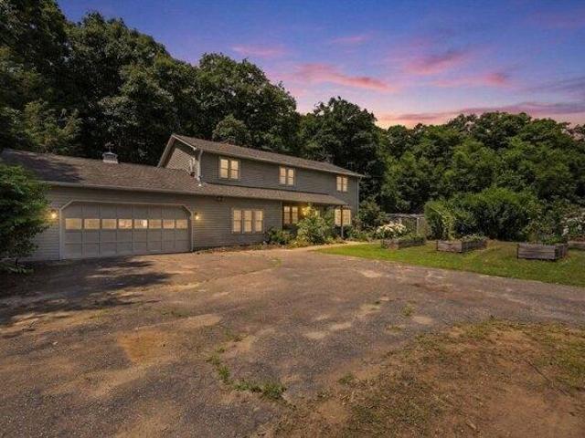house with 3 bedroom, Granville MA ES104921564
