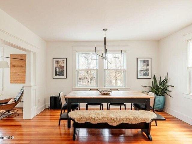 house with 3 bedroom, Great Barrington MA DLS101707523