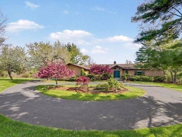 house with 3 bedroom, Great Barrington MA DLS103036925