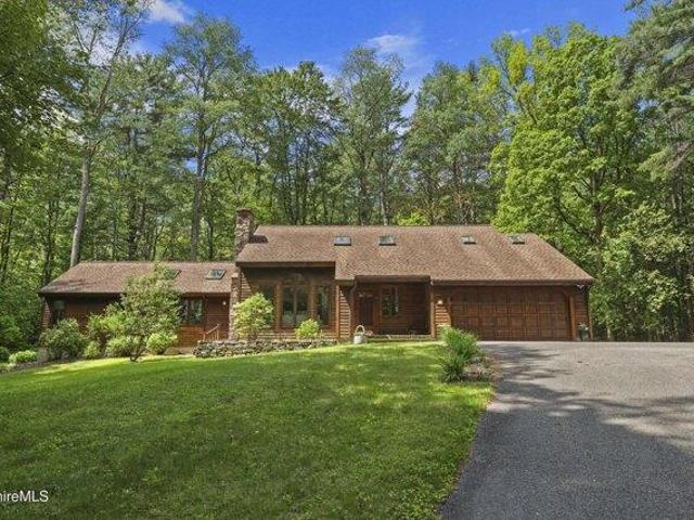 house with 3 bedroom, Great Barrington MA DS103017404