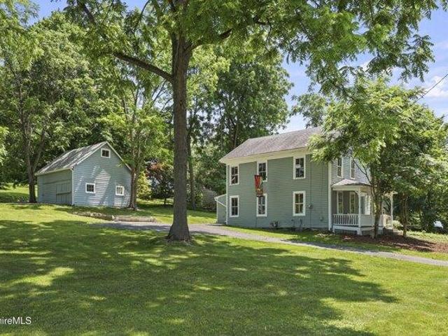 house with 3 bedroom, Great Barrington MA ES104079407