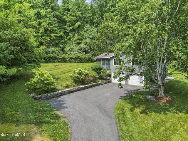 house with 3 bedroom, Great Barrington MA ES105142924